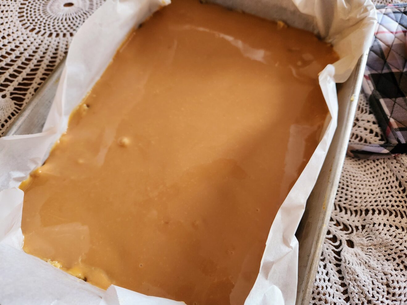 Ooey Gooey Salted Caramel Chocolate Chip Bars - The Kitchen Wench